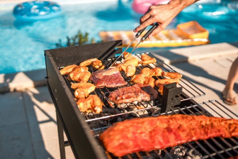 Host Memorable Poolside Events for Businesses